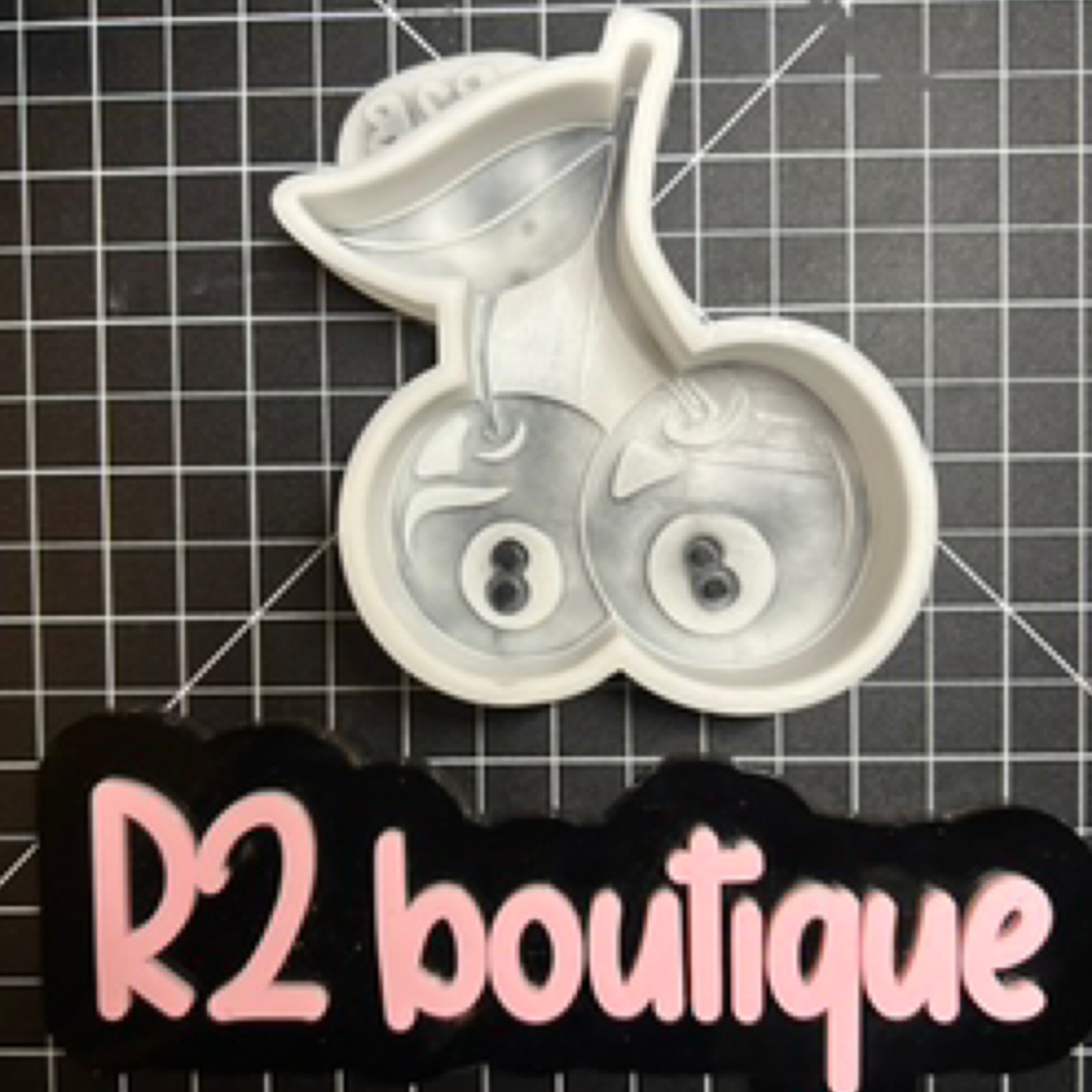 Cherry 8-ball version 2 | R2 Boutique
