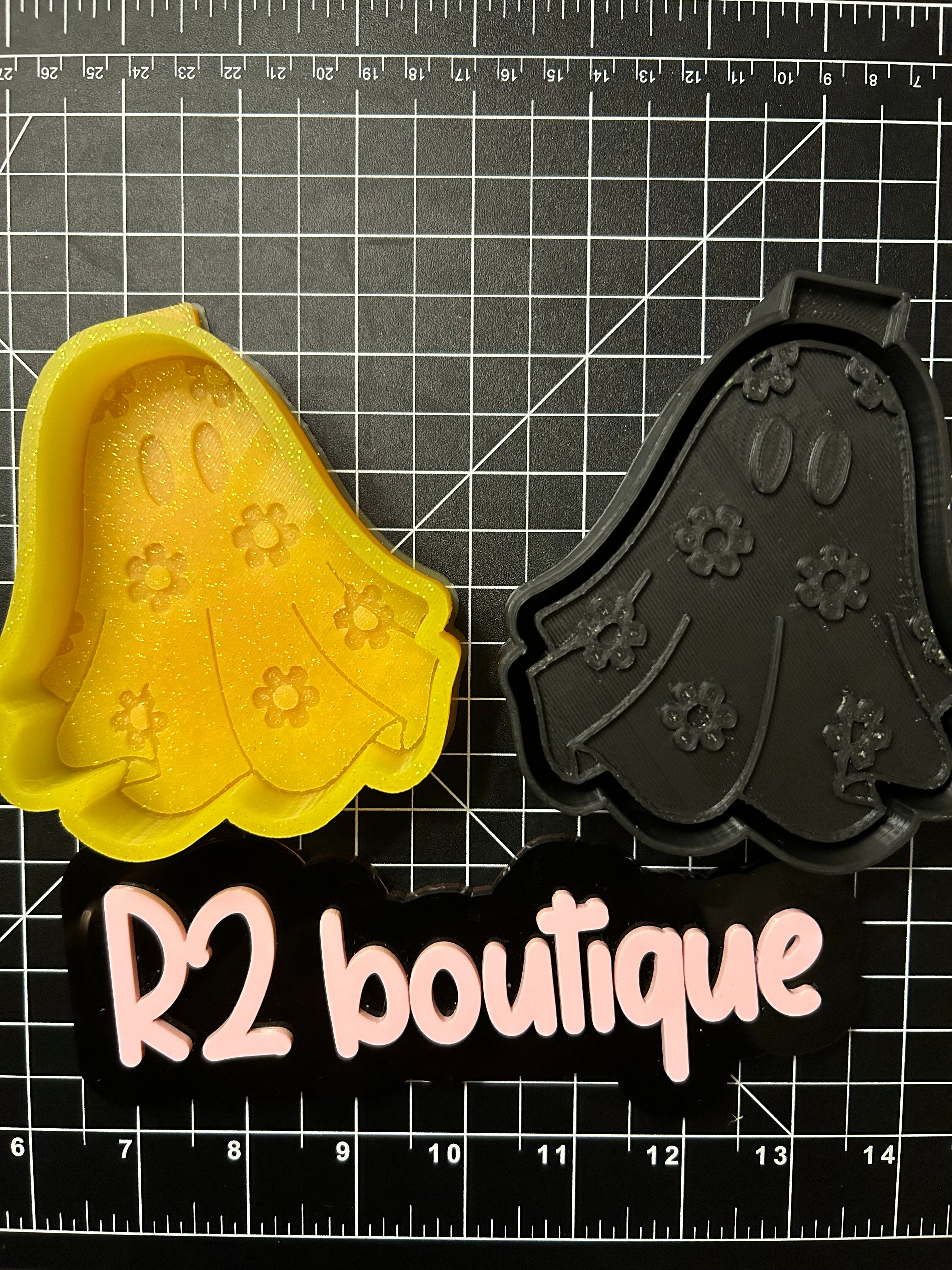 Flower ghost version 2 | R2 Boutique