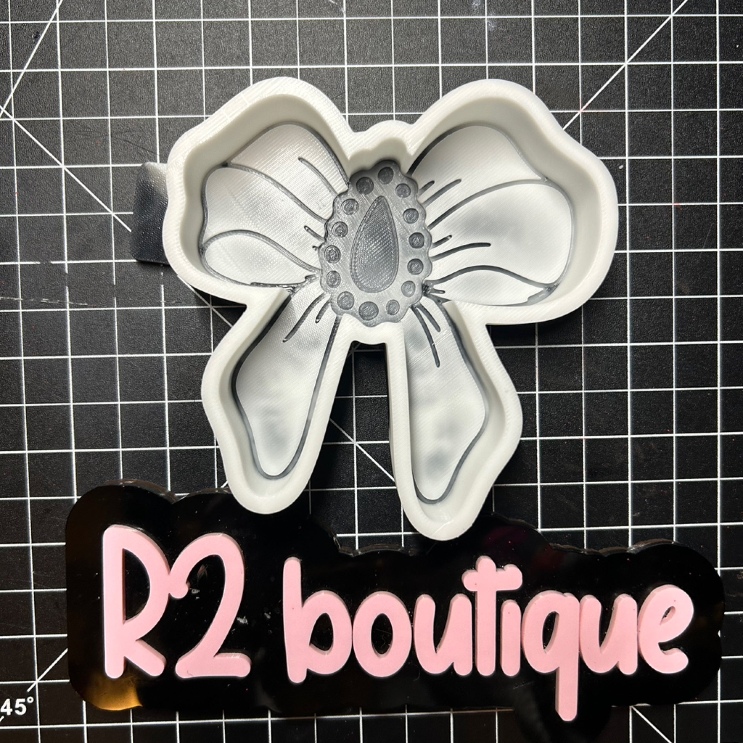 Turquoise center bow mold | R2 Boutique